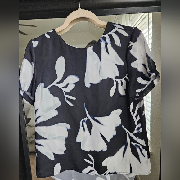 H&M | Tops | 2 Hm Black White Floral Top | Poshmark